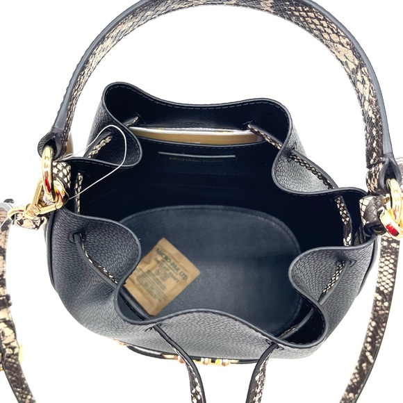 Michael Kors | Bags | Michael Kors Reed Medium Bucket Messenger ...